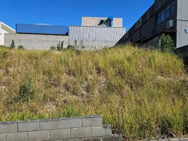 Terreno / Lote para Venda em Jacareí/SP Jardim Califórnia
