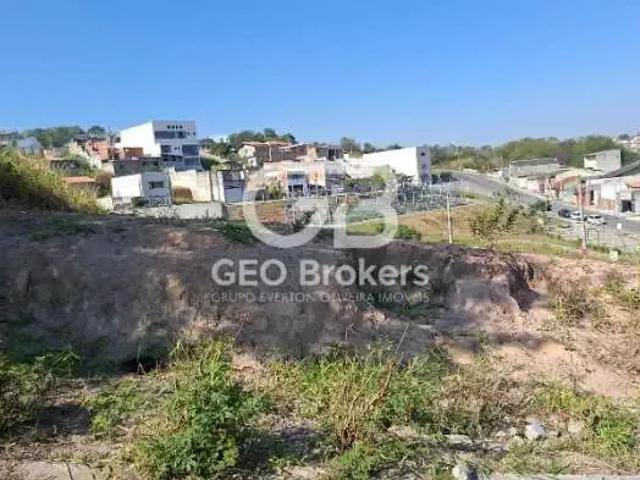 Terreno / Lote para Venda em Jacareí/SP Jardim do Marquês