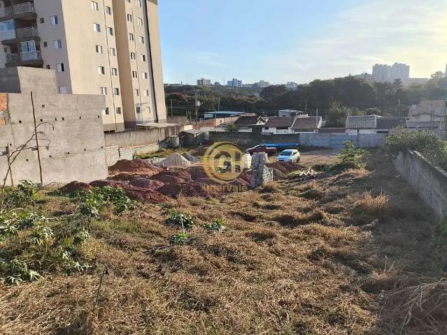 Terreno / Lote para Venda em Jacareí/SP Jardim Pitoresco
