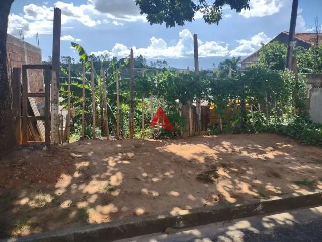 Terreno / Lote para Venda em Jacareí/SP Primeiro De Maio