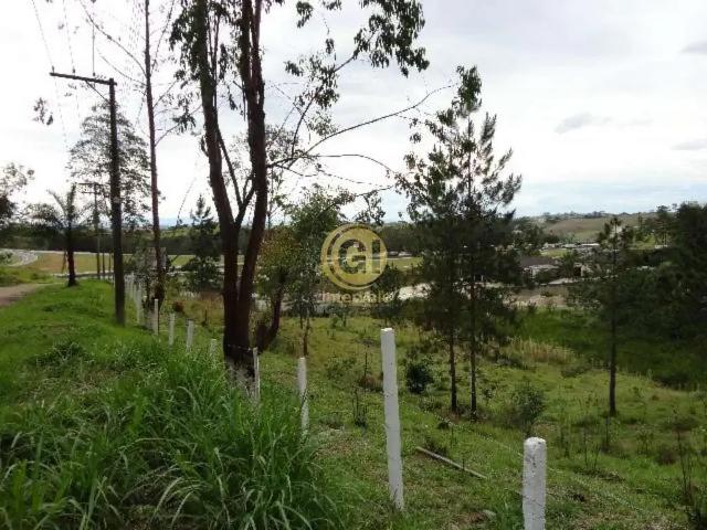 Terreno / Lote para Venda em Jacareí/SP Veraneio Ijal