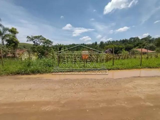 Terreno / Lote para Venda em Jacareí/SP Veraneio Ijal