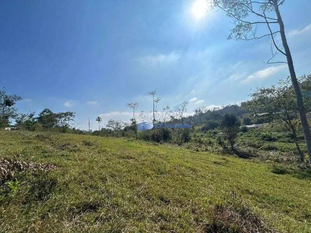 Terreno / Lote para Venda em Jacareí/SP Veraneio Irajá