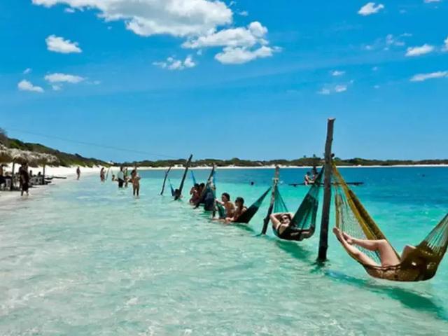 Terreno / Lote para Venda em Jijoca de Jericoacoara/CE Centro