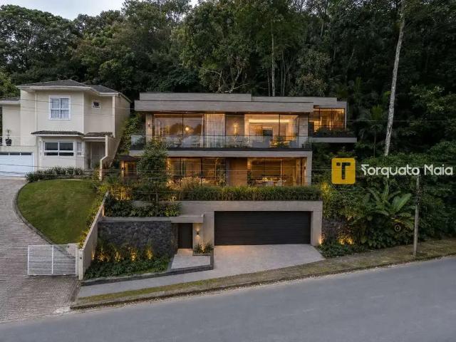Terreno / Lote para Venda em Joinville/SC América