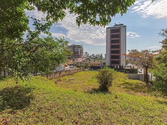 Terreno / Lote para Venda em Joinville/SC América