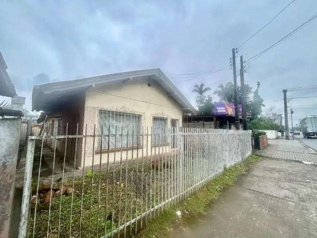 Terreno / Lote para Venda em Joinville/SC Bucarein