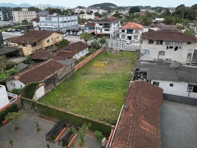 Terreno / Lote para Venda em Joinville/SC Floresta