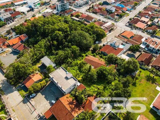 Terreno / Lote para Venda em Joinville/SC Guanabara