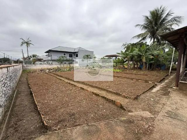 Terreno / Lote para Venda em Joinville/SC Iririú