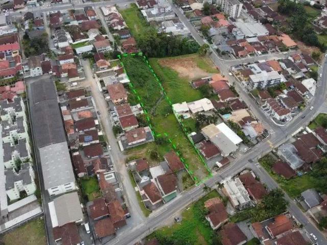 Terreno / Lote para Venda em Joinville/SC Iririú