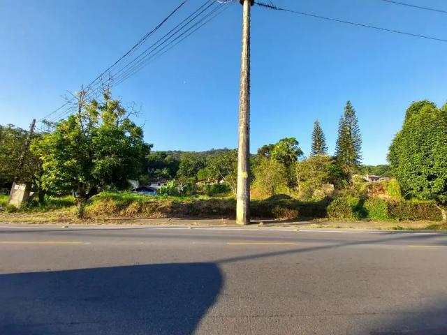 Terreno / Lote para Venda em Joinville/SC Iririú