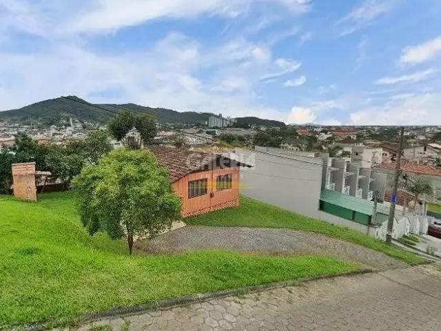 Terreno / Lote para Venda em Joinville/SC Iririú