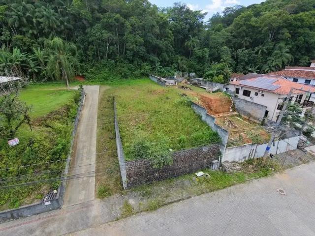 Terreno / Lote para Venda em Joinville/SC Iririú