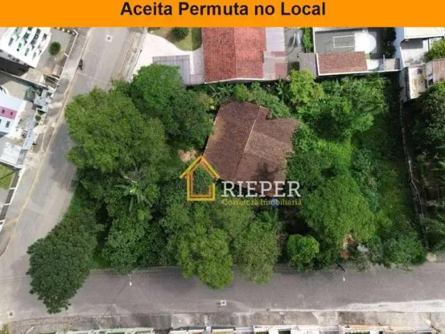 Terreno / Lote para Venda em Joinville/SC Itaum