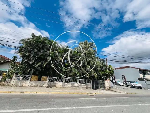 Terreno / Lote para Venda em Joinville/SC Itaum