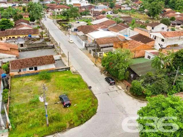 Terreno / Lote para Venda em Joinville/SC Itaum