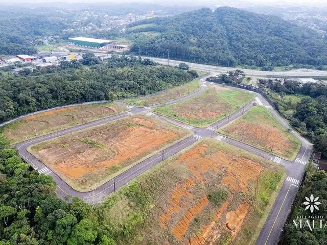 Terreno / Lote para Venda em Joinville/SC Itinga
