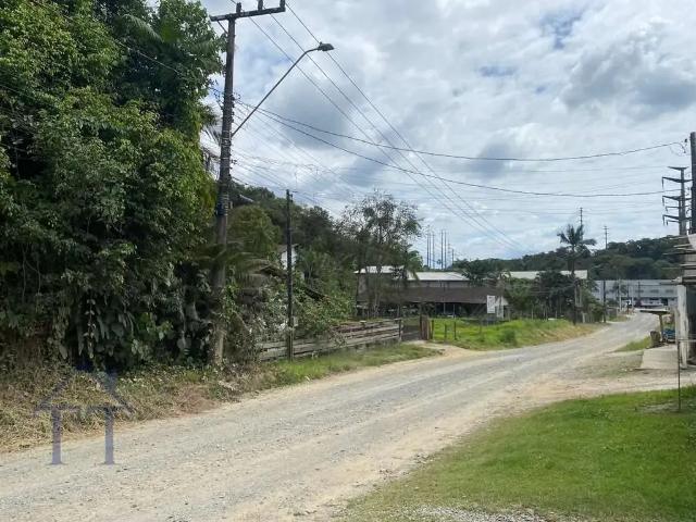 Terreno / Lote para Venda em Joinville/SC Itinga