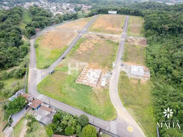 Terreno / Lote para Venda em Joinville/SC Itinga
