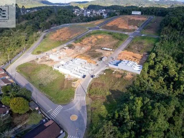 Terreno / Lote para Venda em Joinville/SC Itinga