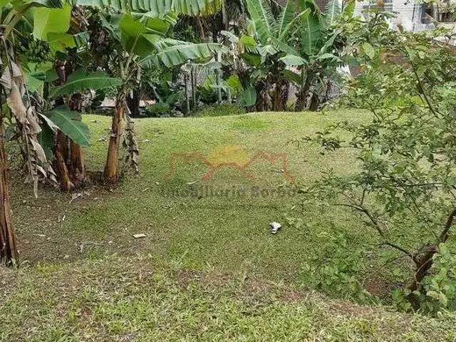 Terreno / Lote para Venda em Joinville/SC Petrópolis