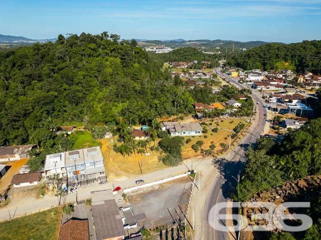 Terreno / Lote para Venda em Joinville/SC Pirabeiraba