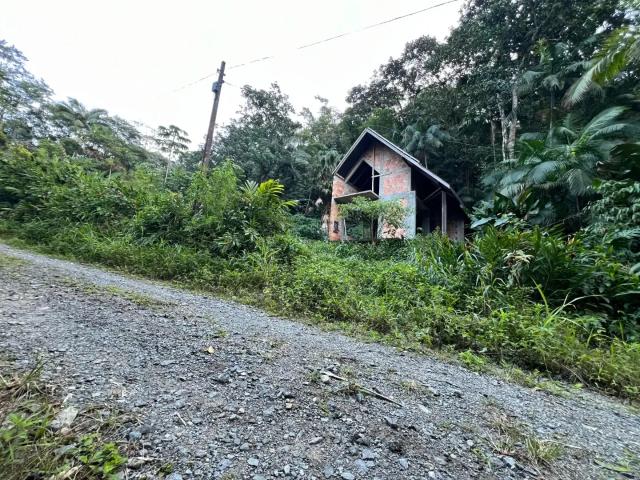 Terreno / Lote para Venda em Joinville/SC Pirabeiraba