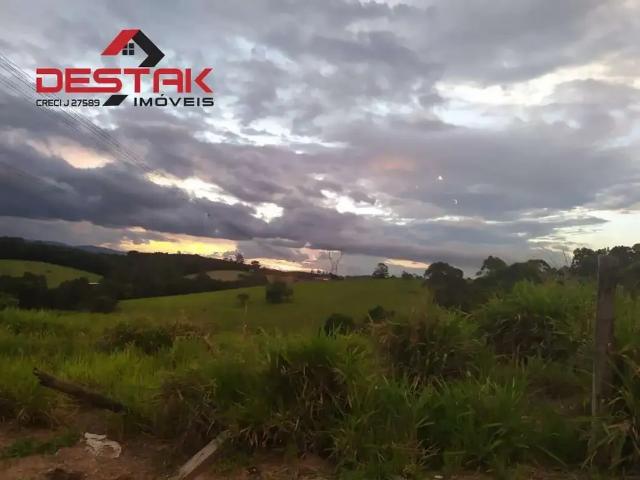 Terreno / Lote para Venda em Jundiaí/SP Jardim Rosaura