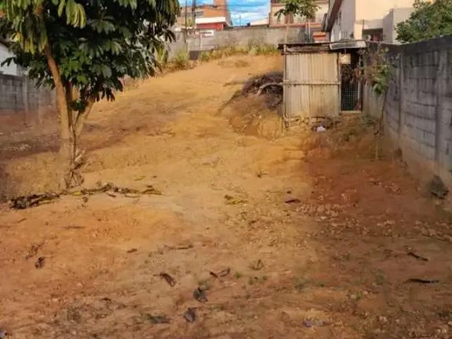 Terreno / Lote para Venda em Jundiaí/SP Jardim Santa Gertrudes