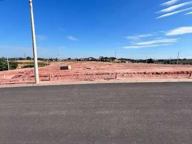 Terreno / Lote para Venda em Jundiaí/SP Poste