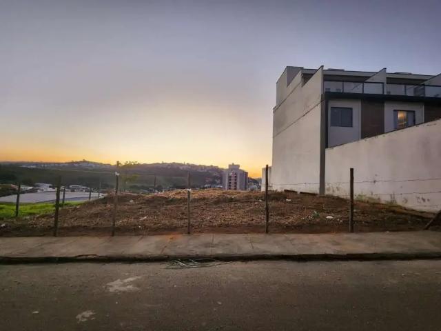 Terreno / Lote para Venda em Juiz de Fora/MG Aeroporto