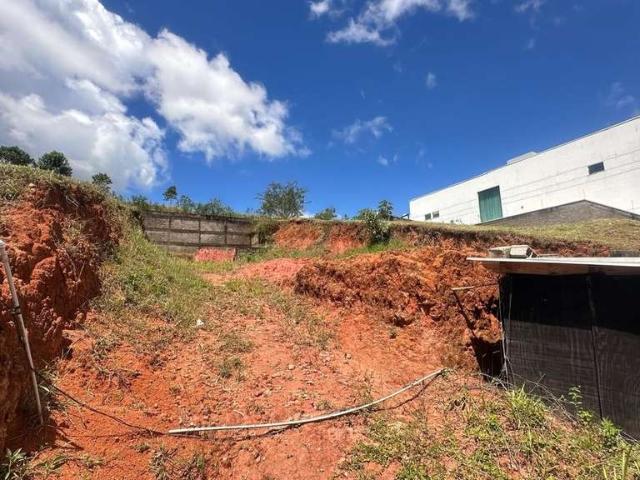 Terreno / Lote para Venda em Juiz de Fora/MG Grama