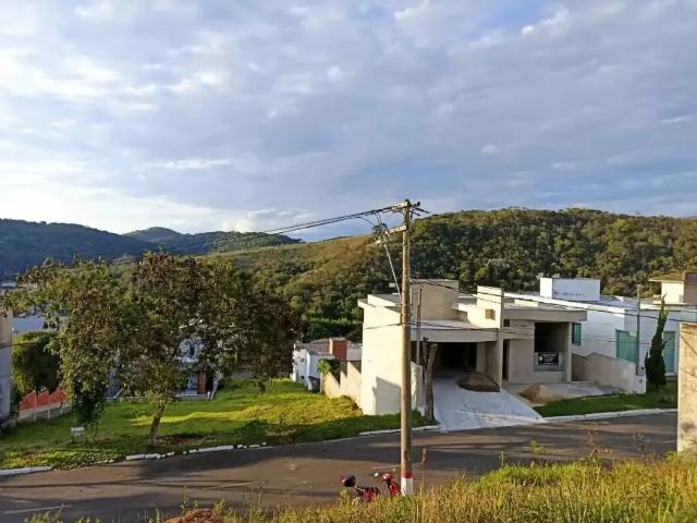 Terreno / Lote para Venda em Juiz de Fora/MG Grama