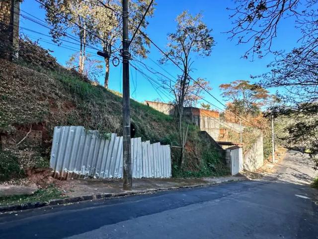 Terreno / Lote para Venda em Juiz de Fora/MG Granbery