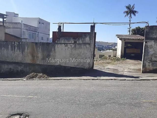 Terreno / Lote para Venda em Juiz de Fora/MG Paineiras