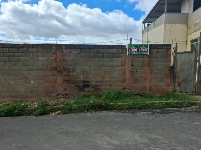 Terreno / Lote para Venda em Juiz de Fora/MG Santa Luzia