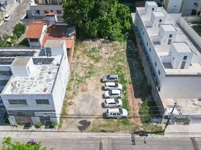 Terreno / Lote para Venda em Lauro de Freitas/BA Jardim Aeroporto