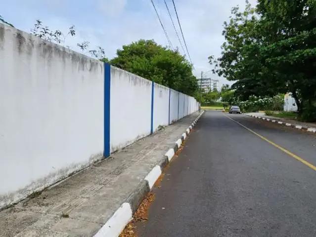 Terreno / Lote para Venda em Lauro de Freitas/BA Pitangueiras