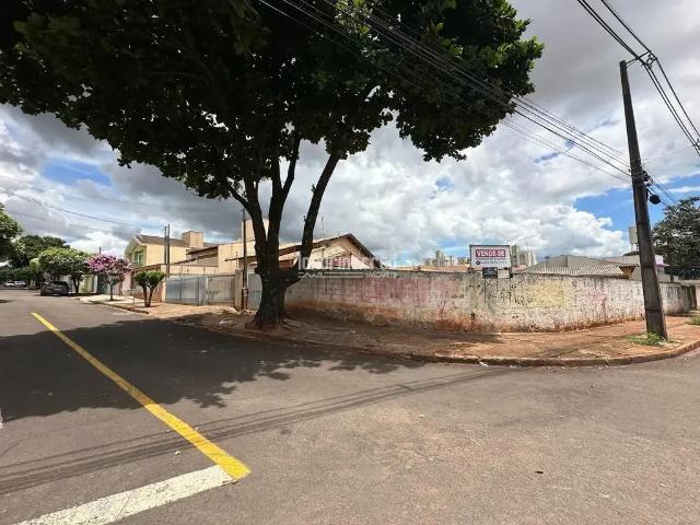 Terreno / Lote para Venda em Londrina/PR Brasília