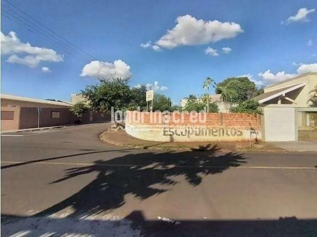 Terreno / Lote para Venda em Londrina/PR Califórnia