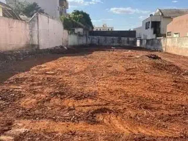 Terreno / Lote para Venda em Londrina/PR Centro