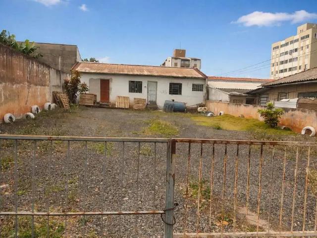 Terreno / Lote para Venda em Londrina/PR Centro