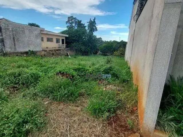 Terreno / Lote para Venda em Londrina/PR Champagnat