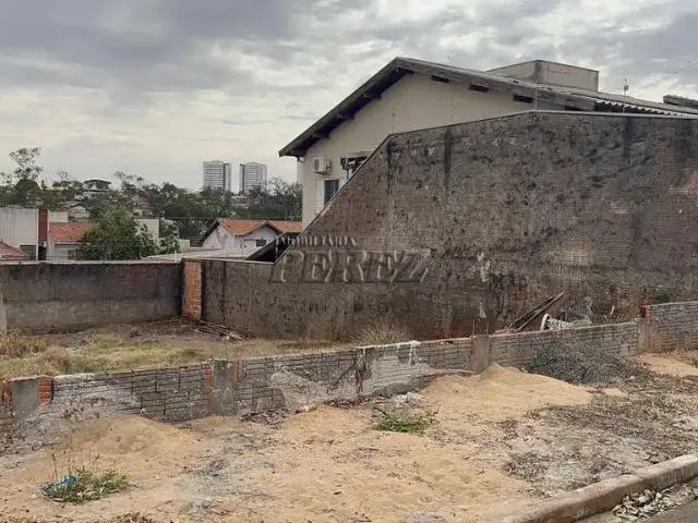 Terreno / Lote para Venda em Londrina/PR Champagnat