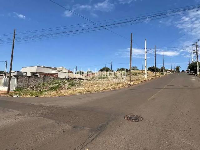 Terreno / Lote para Venda em Londrina/PR Colinas