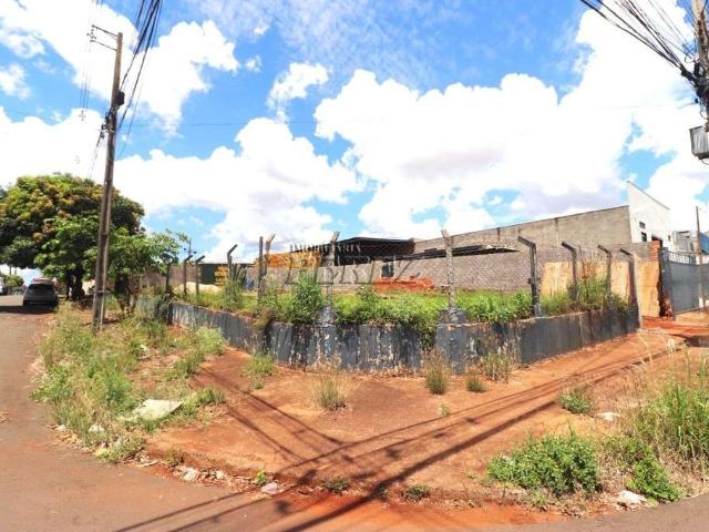 Terreno / Lote para Venda em Londrina/PR Coliseu