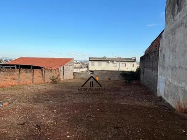 Terreno / Lote para Venda em Londrina/PR Colúmbia