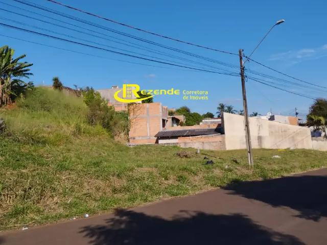 Terreno / Lote para Venda em Londrina/PR Colúmbia