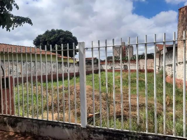 Terreno / Lote para Venda em Londrina/PR Jardim América